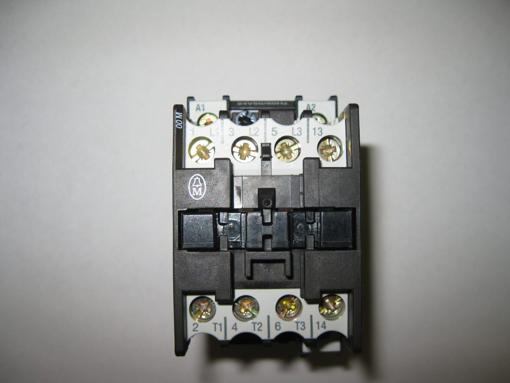 CONTACTOR COIL VOLTAGE 24VAC 50/60HZ 3HP @ 200/230VAC 5HP@ 460VAC 7.5HP ...